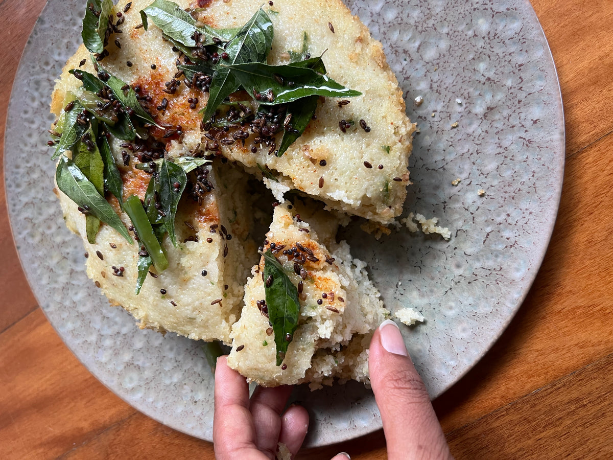Sooji Dhokla (Steamed Semolina Savoury Cake) – Kiraana